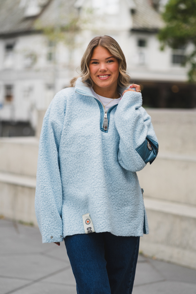 Micky Half Zip Light Blue - Vakre Vene